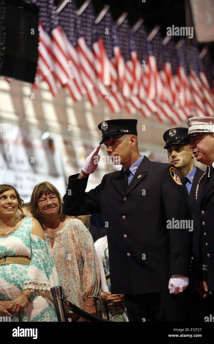 Fdny medal day hi-res stock photography and images - Alamy