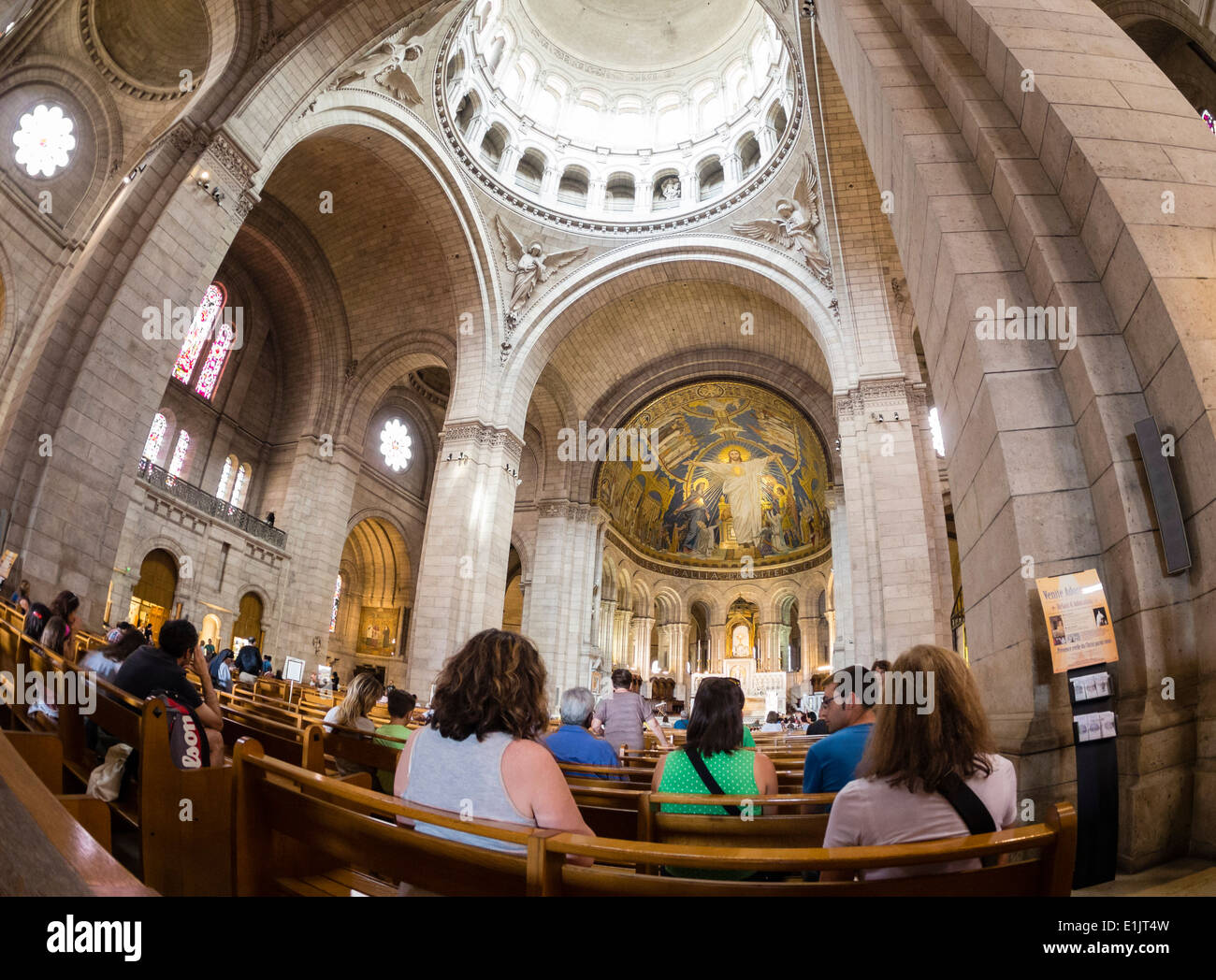 Sacre coeur basilica interior hi-res stock photography and images - Alamy