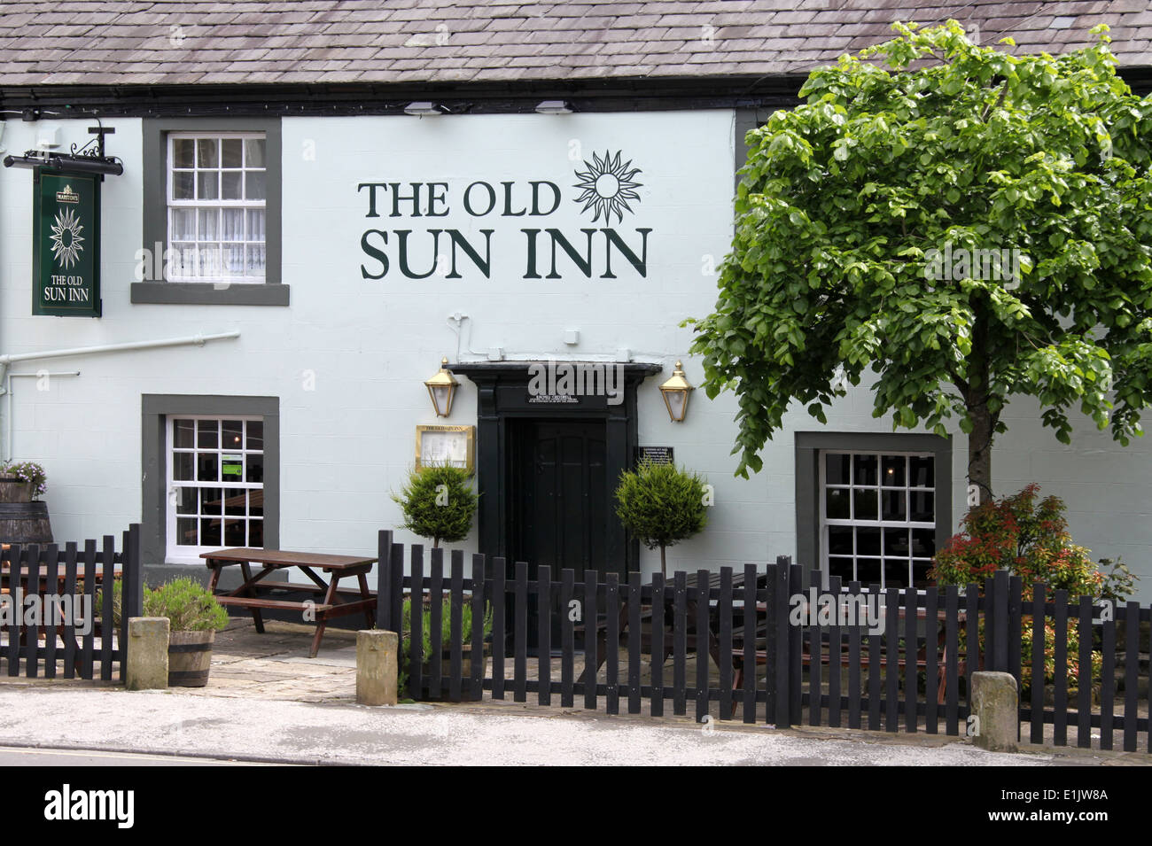 Historic 17th century Coaching Inn called The Old Sun Inn on the High ...