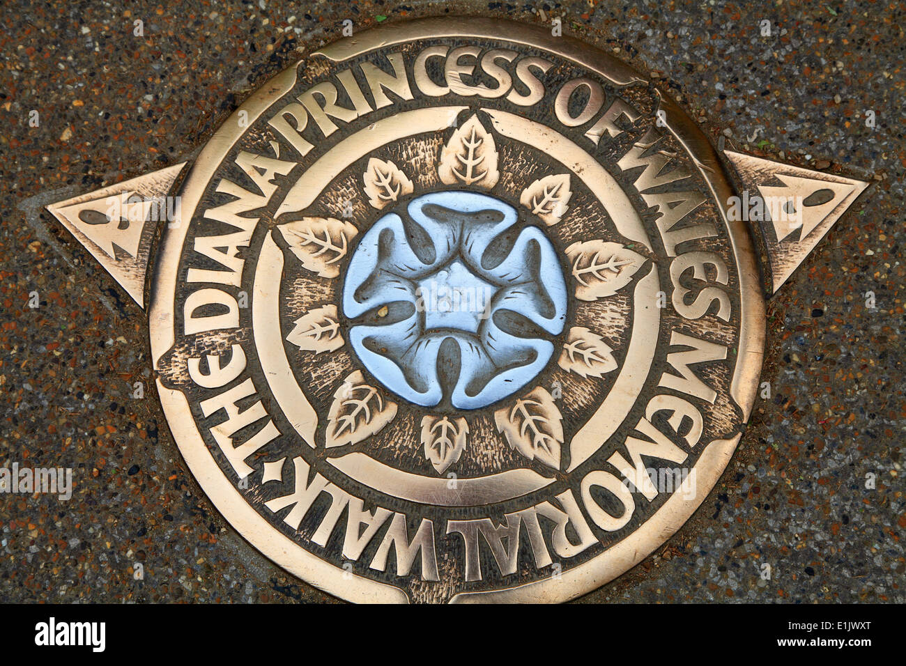 Diana princess of wales memorial walk hi-res stock photography and ...