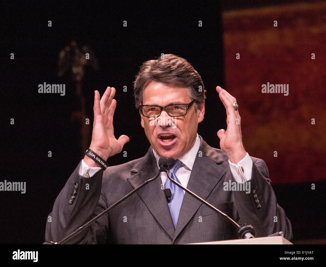 Governor rick perry republican texas hi-res stock photography and ...