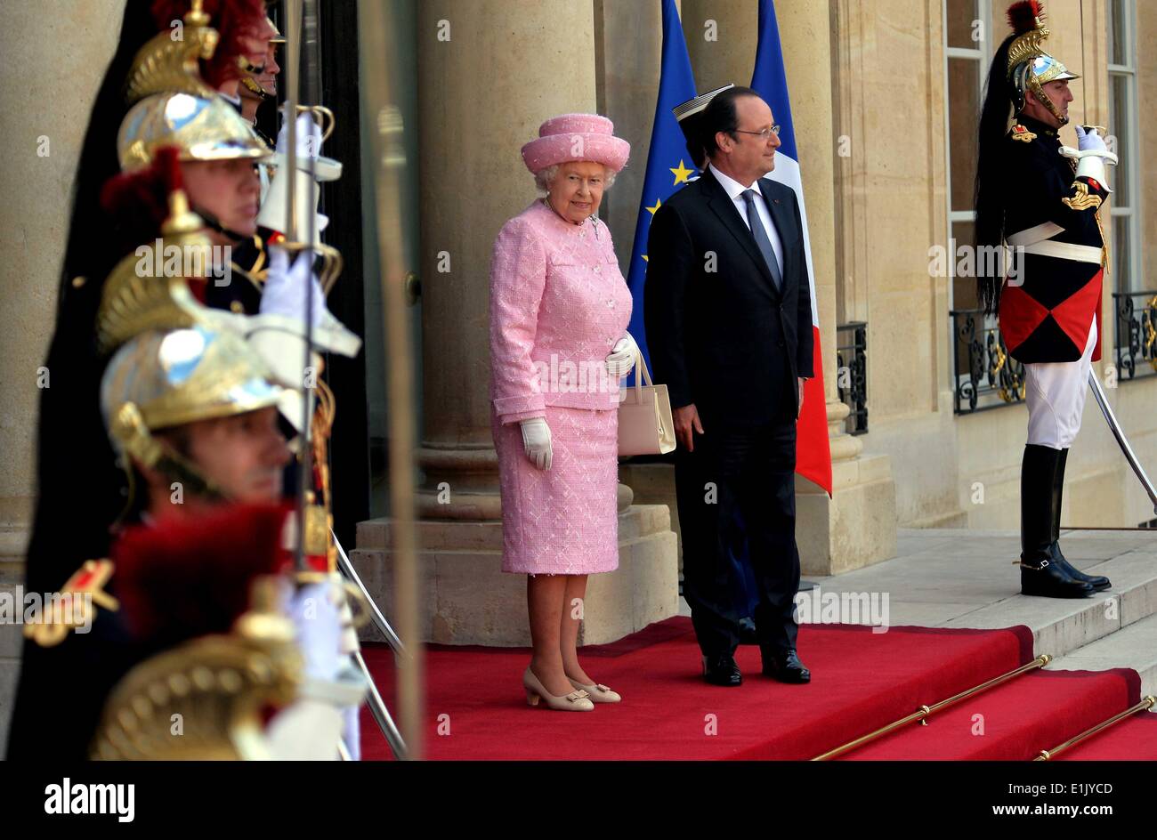 Paris, France. 5th June, 2014. British Queen Elizabeth II (L) and ...