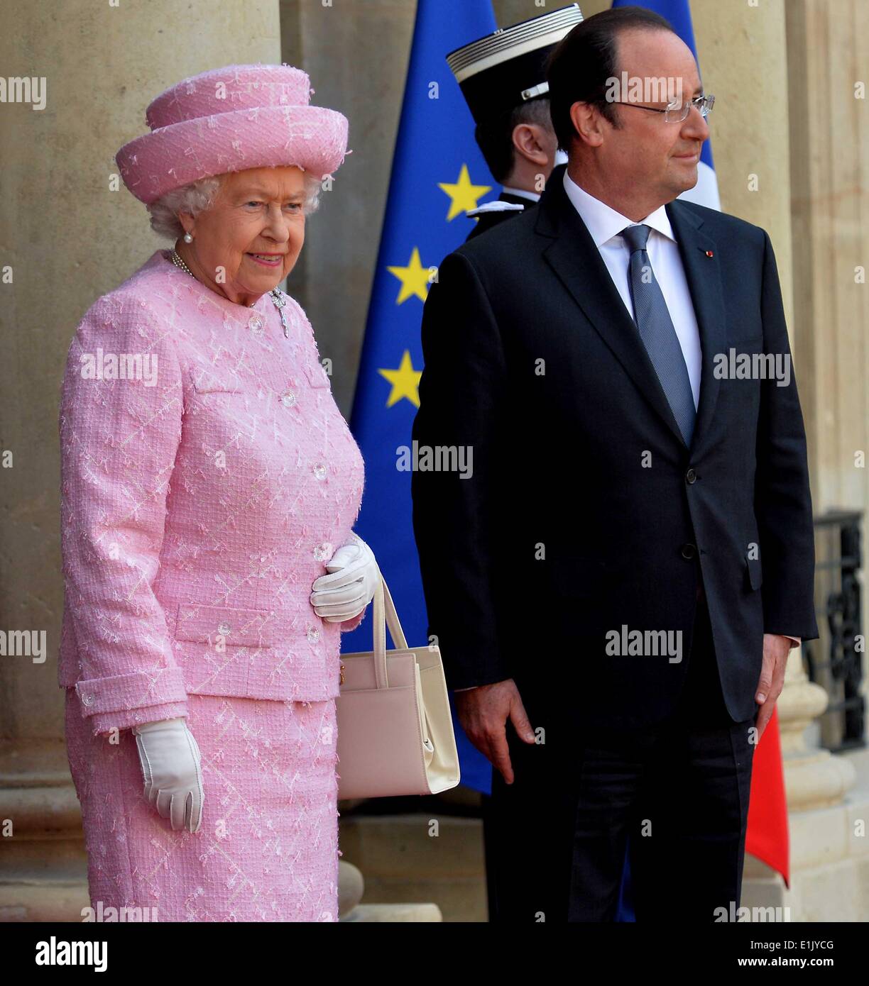 Paris, France. 5th June, 2014. British Queen Elizabeth II (L) and ...