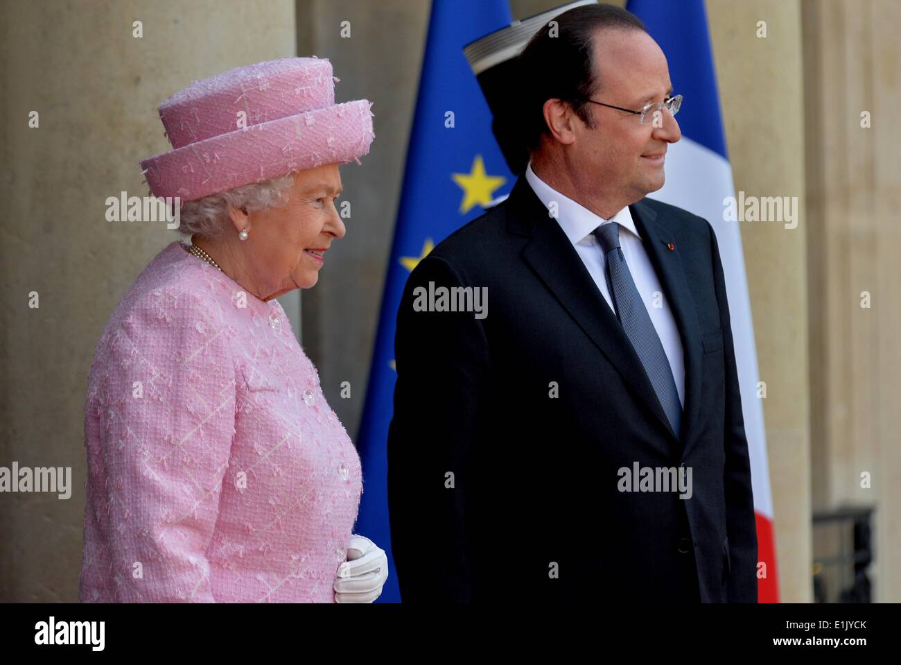 Queen elizabeth visit paris hi-res stock photography and images - Alamy