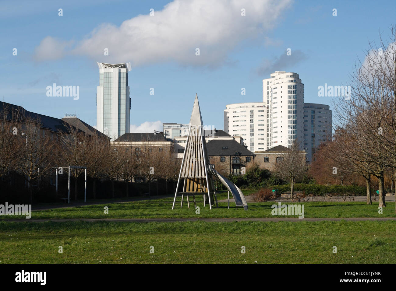 The Altolusso tower and the Radisson Blu hotel dominate the Cardiff ...