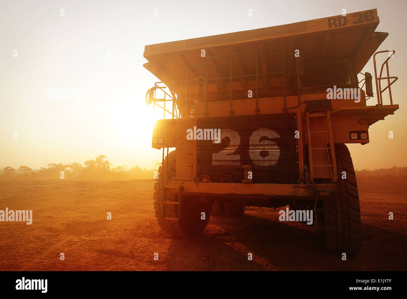 Mining machinery sunset hi-res stock photography and images - Alamy
