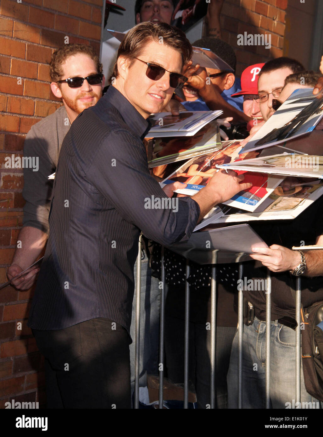 New York, New York, USA. 5th June, 2014. Actor TOM CRUISE signs ...