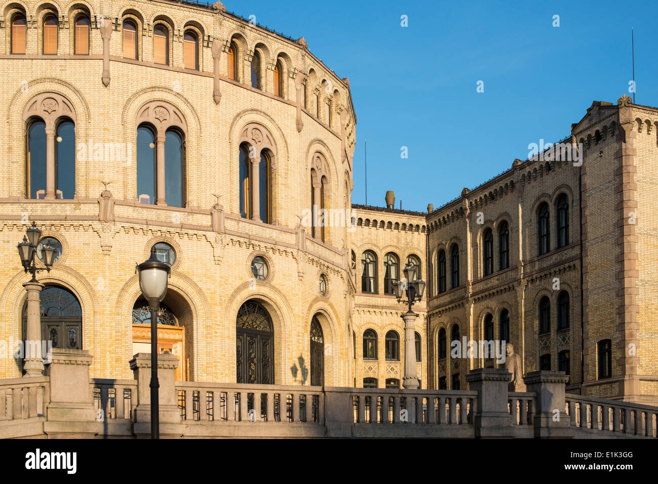 Storting hi-res stock photography and images - Alamy