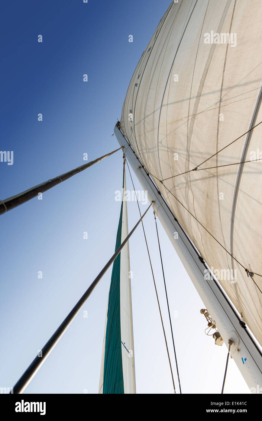 Vertical rigging hi-res stock photography and images - Alamy