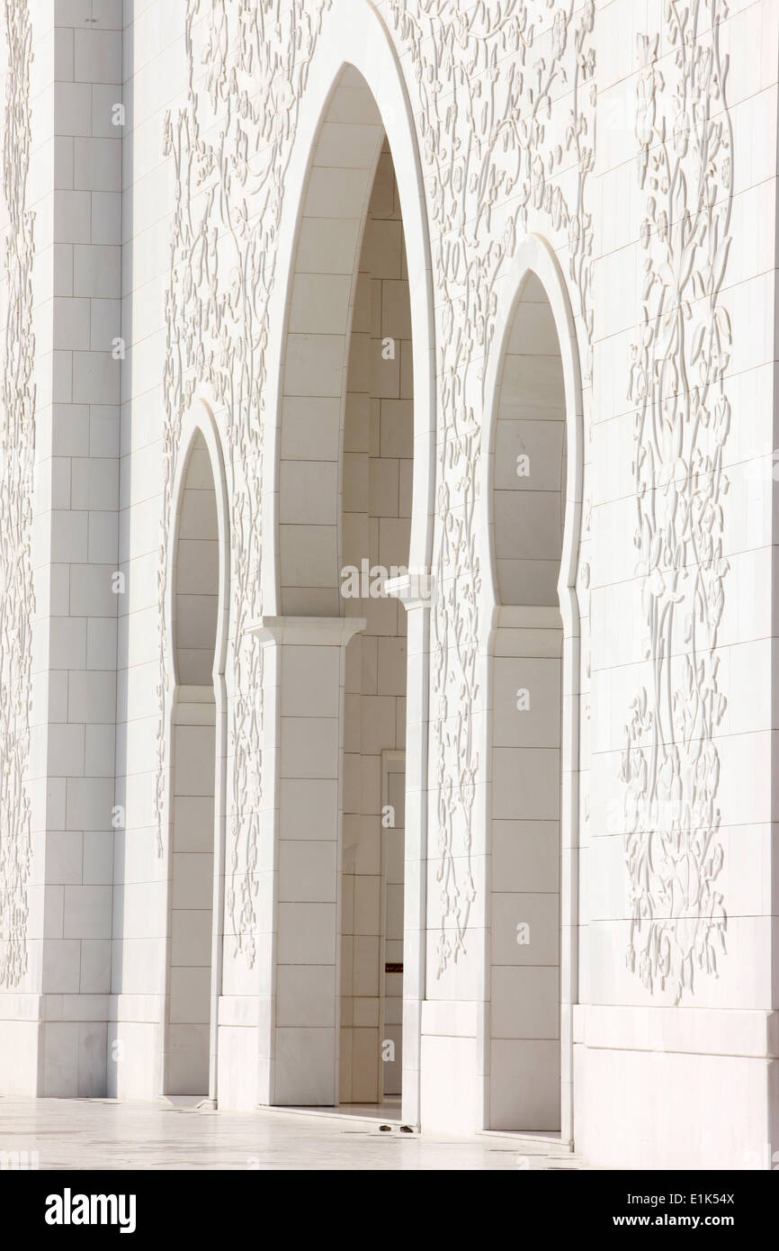 Sheikh Zayed Grand Mosque. Main entrance Stock Photo - Alamy
