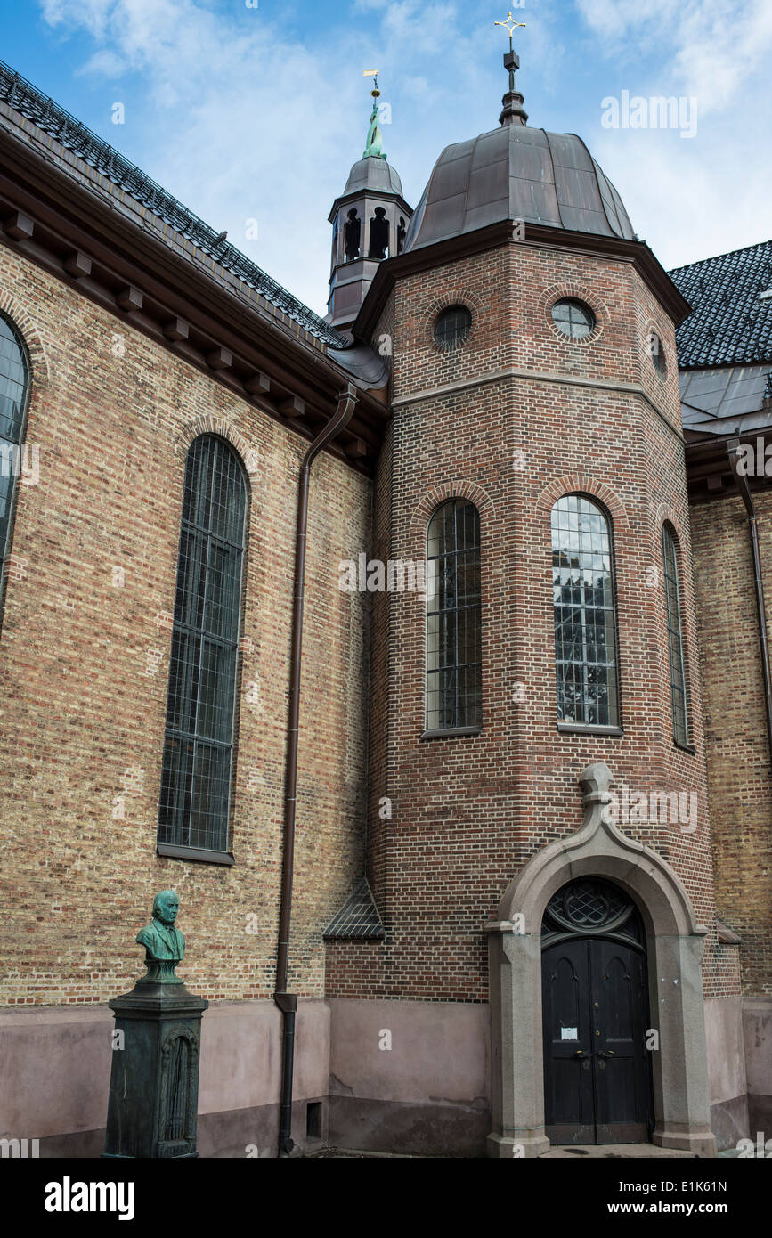 Oslo cathedral hi-res stock photography and images - Alamy