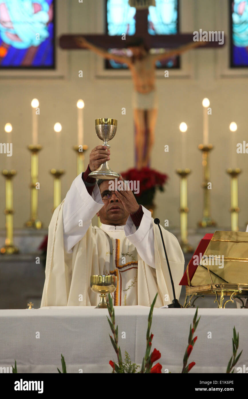 Macau cathedral. Catholic mass Stock Photo - Alamy