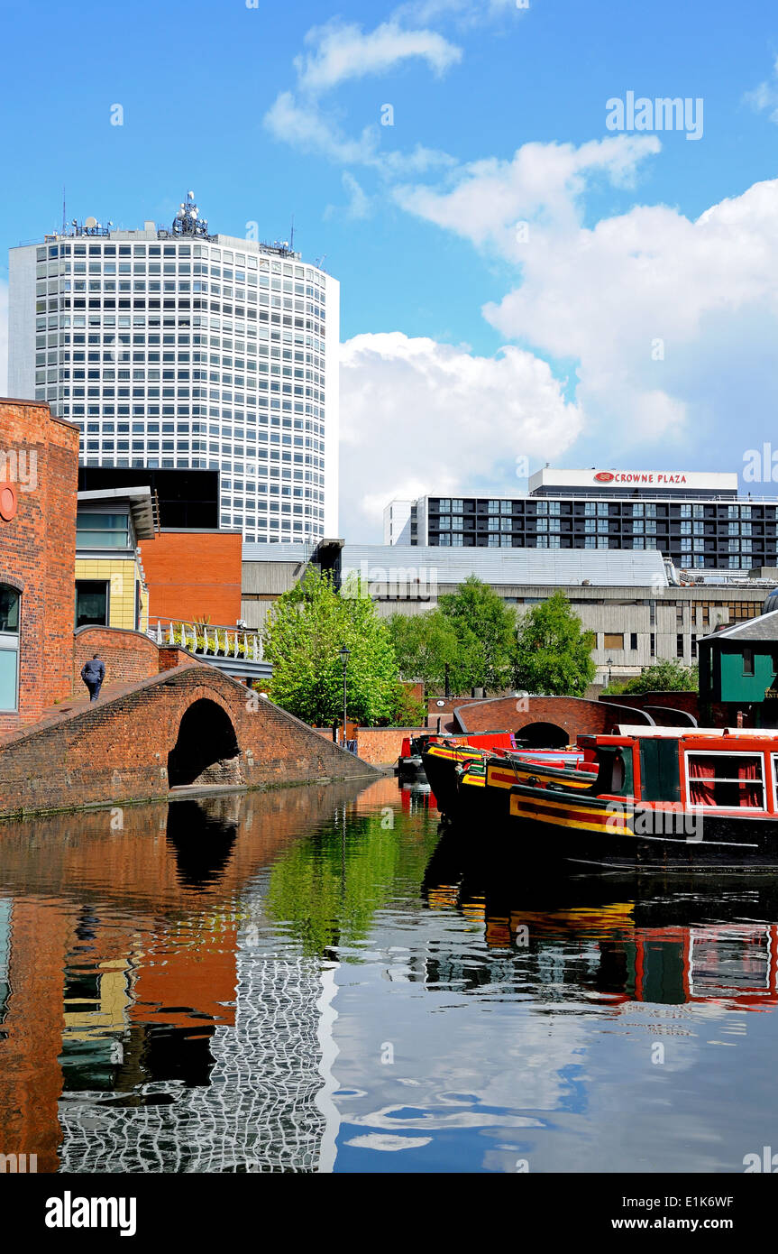 Narrowboats the Gas Street Canal Basin, Birmingham, West Midlands ...