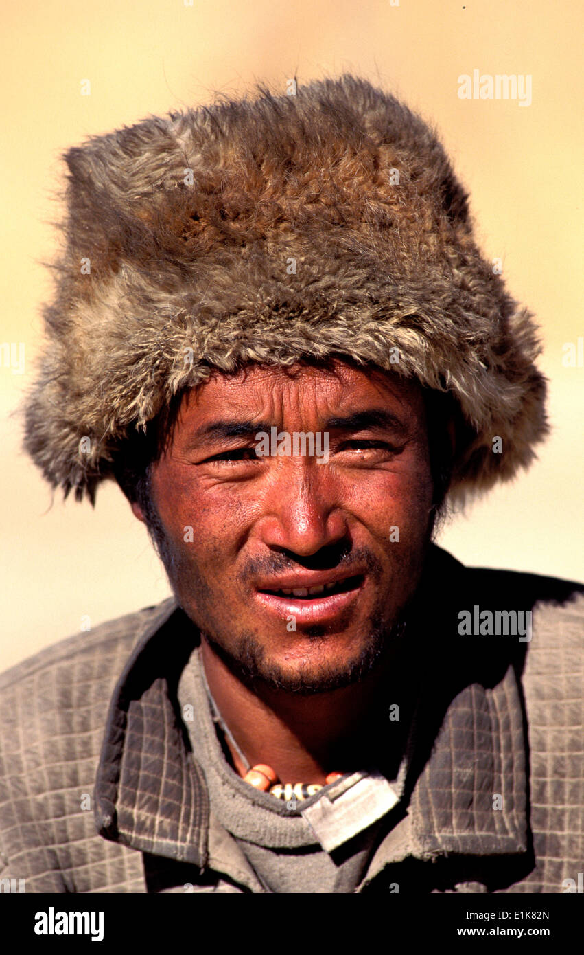 Tibetan hi-res stock photography and images - Alamy