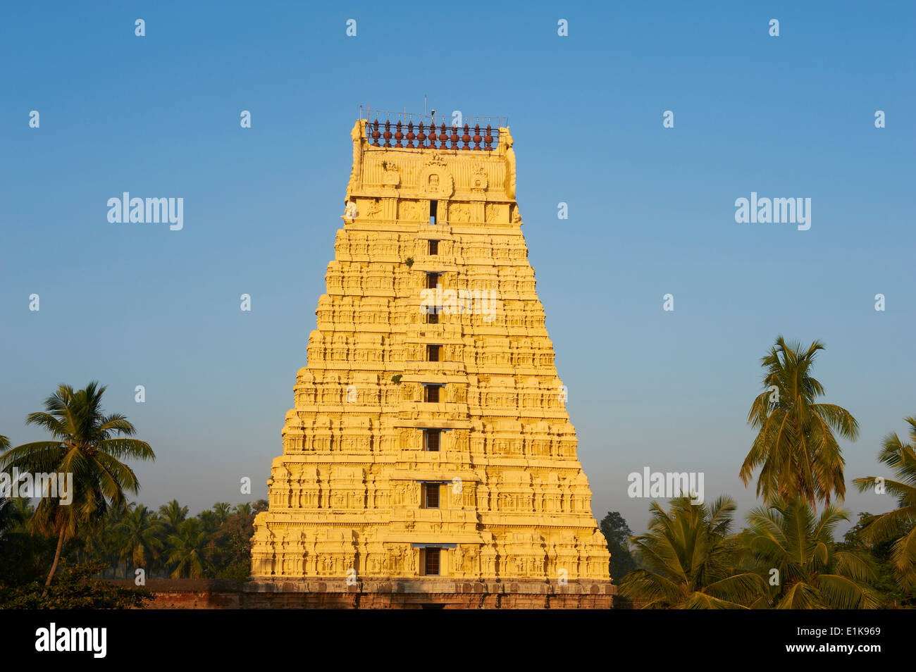 Kanchipuram temple hi-res stock photography and images - Alamy
