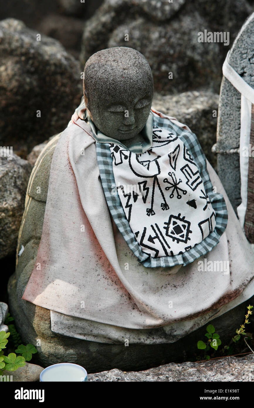 Shinto god hi-res stock photography and images - Alamy