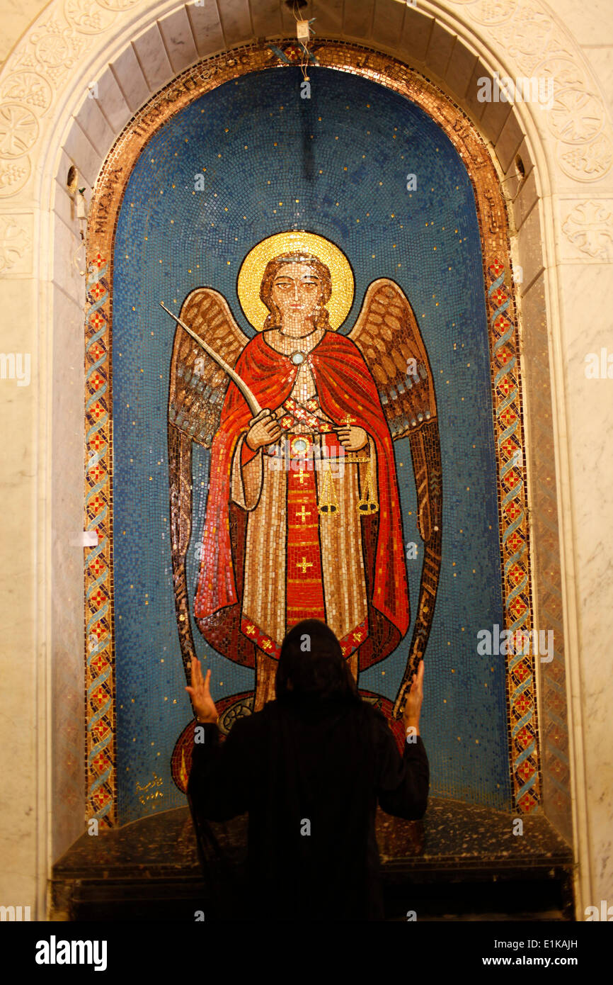 Egypt coptic praying hi-res stock photography and images - Alamy