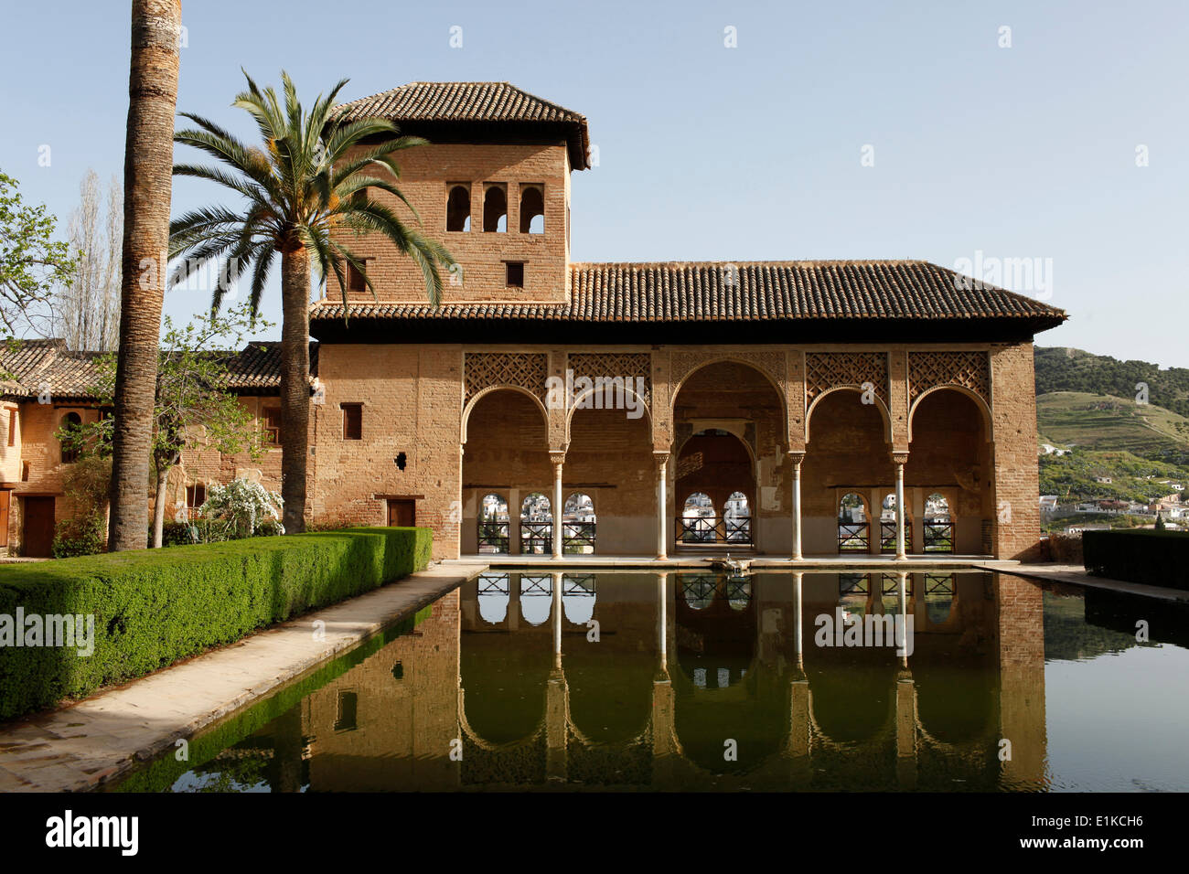 Alhambra - Palacio del Partal Stock Photo - Alamy