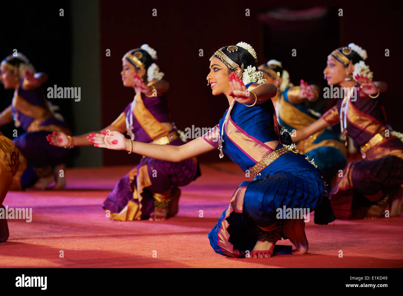 Tamil Traditional Dance High Resolution Stock Photography and Images ...