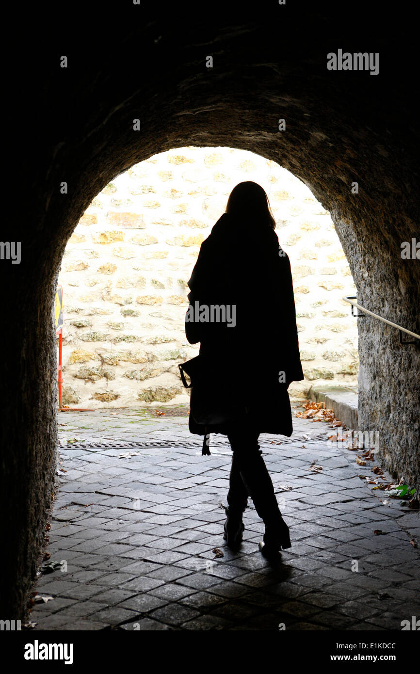 Womans figure hi-res stock photography and images - Alamy