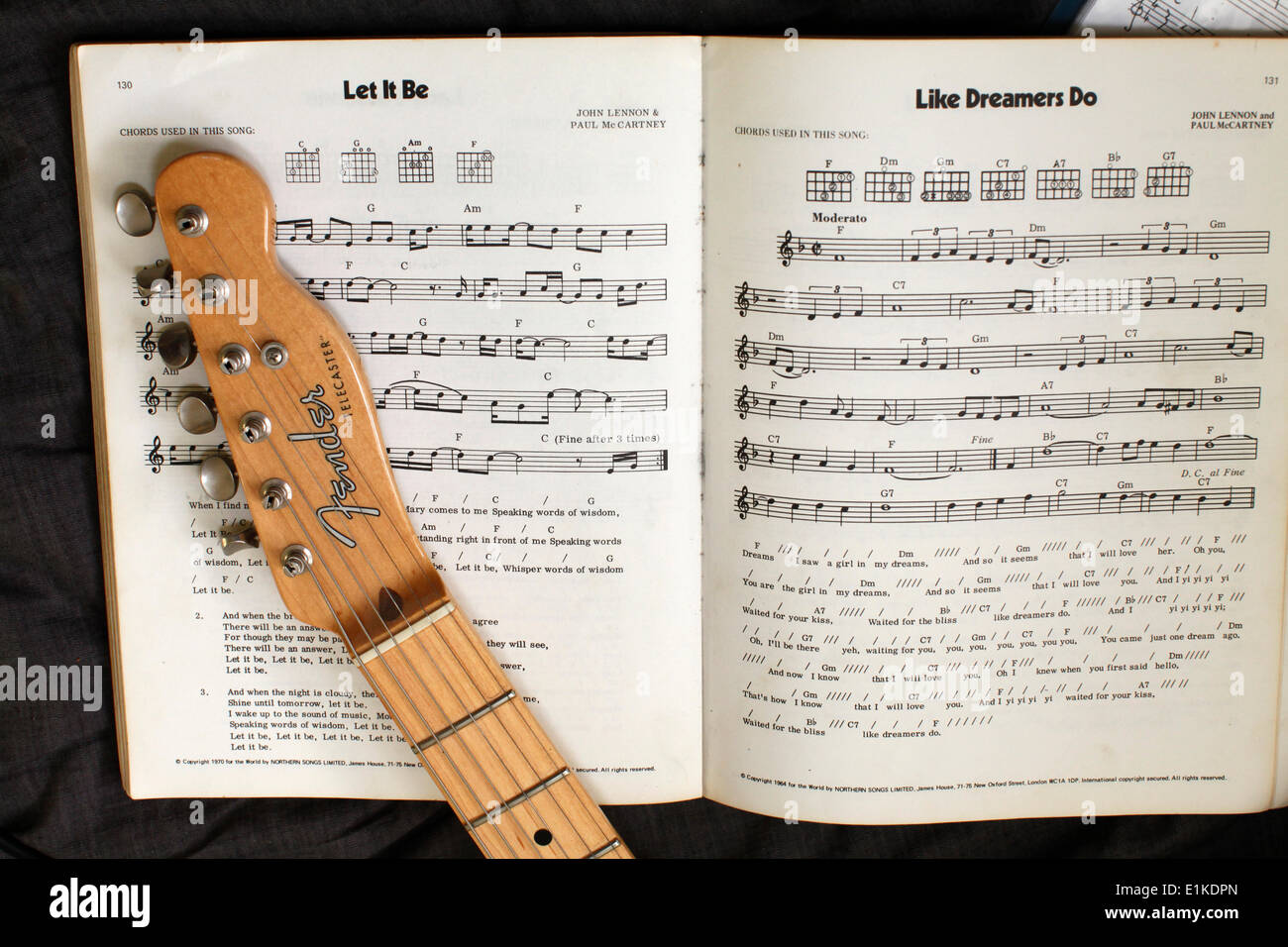 Score music instrument hi-res stock photography and images - Alamy