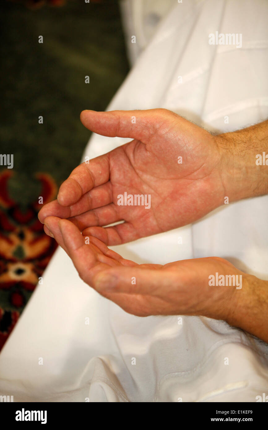 Allawiyya sufi tariqa (brotherhood) gathering. Prayer Stock Photo - Alamy