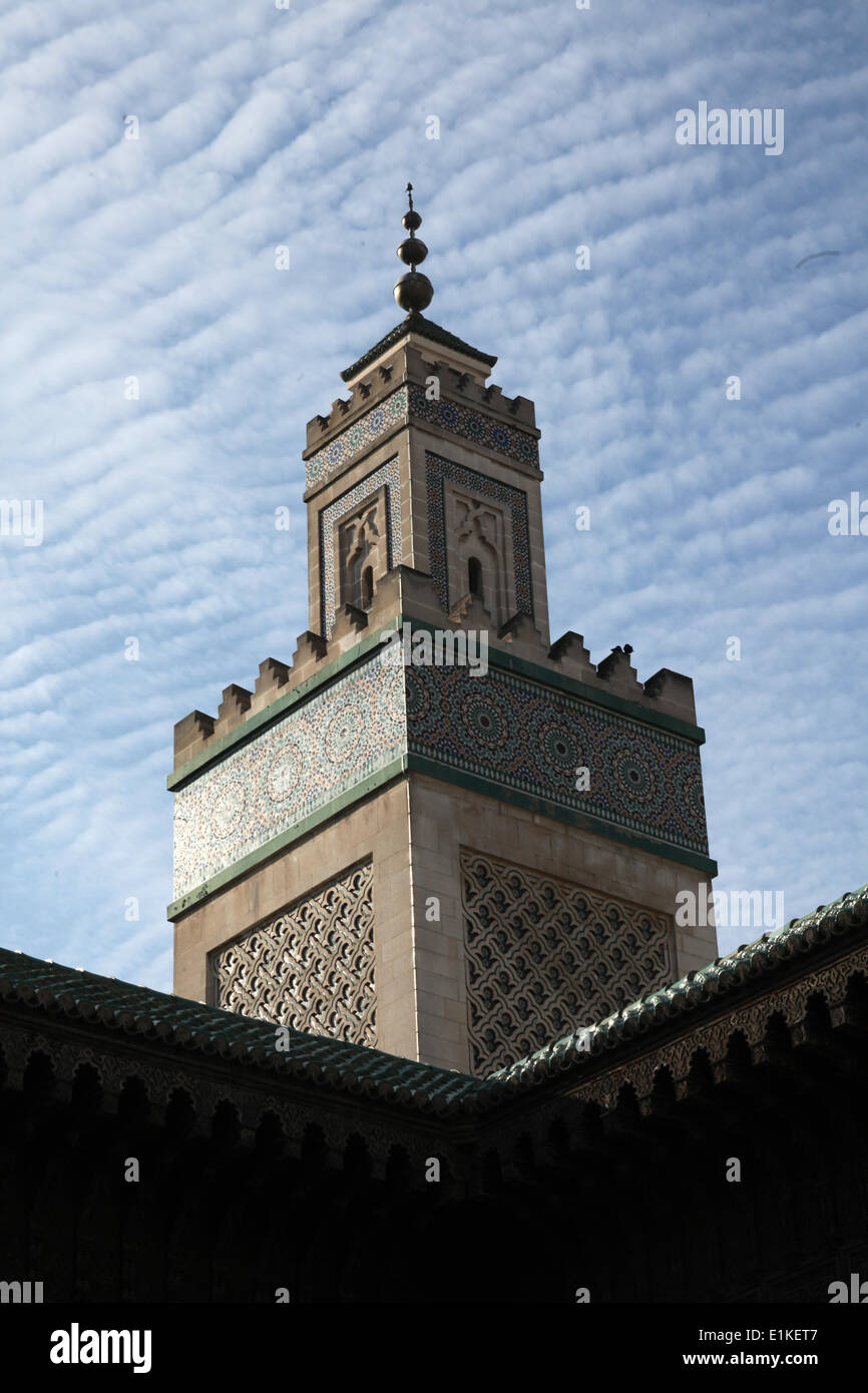 Paris great mosque minaret Stock Photo - Alamy