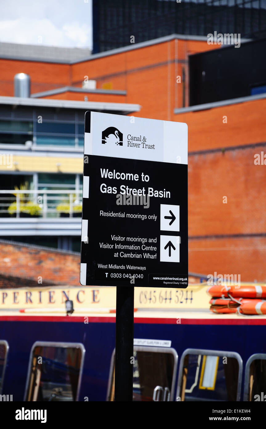 West street sign birmingham hi-res stock photography and images - Alamy