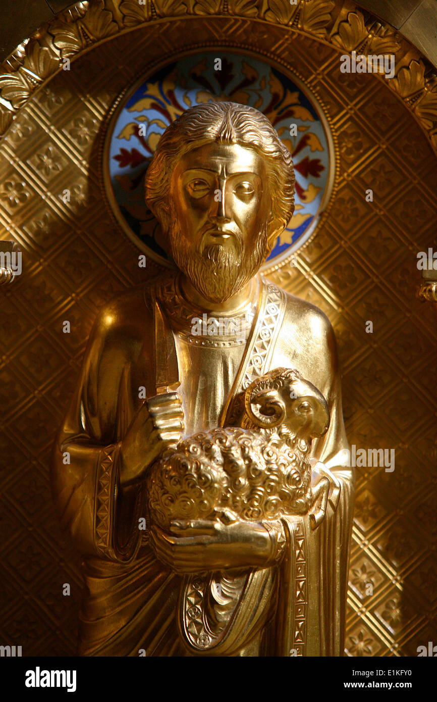 Statue of Abraham in Saint-Martin d'Ainay basilica Stock Photo - Alamy