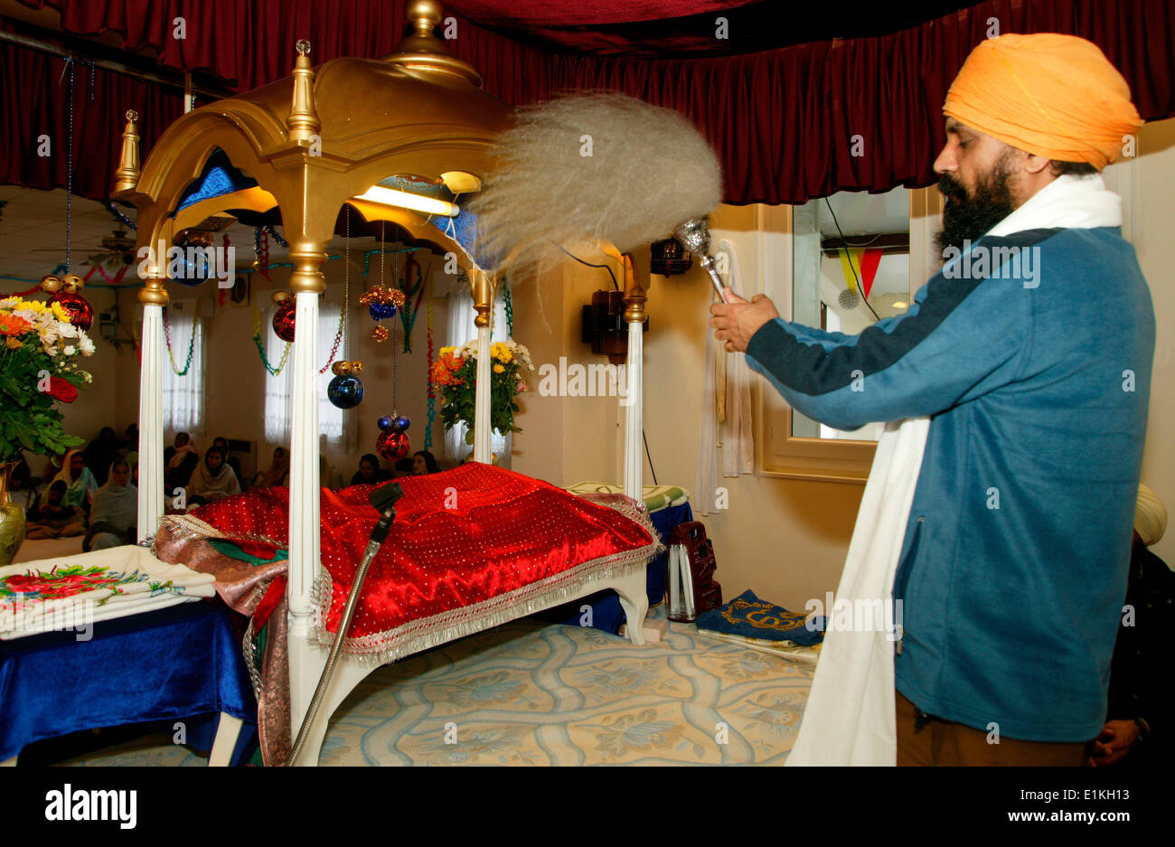 Sikh celebration. Gurdwara Sikh Temple Stock Photo - Alamy