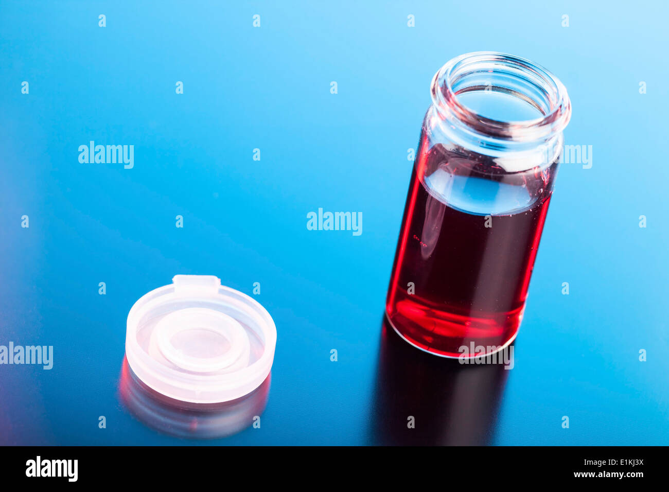 Bottle with red liquid hi-res stock photography and images - Alamy