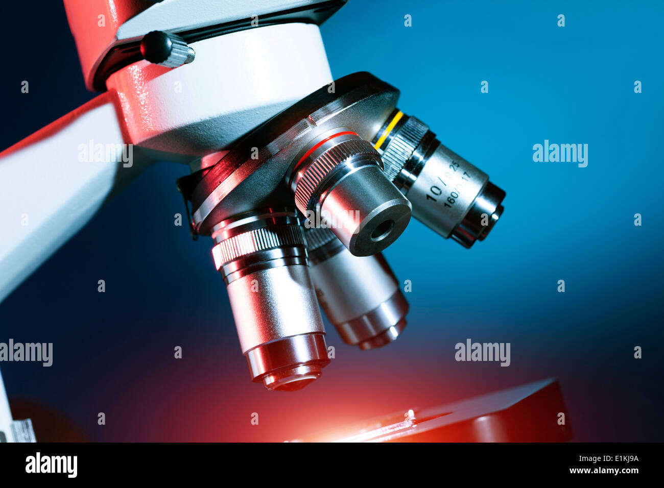 Close up lenses hi-res stock photography and images - Alamy