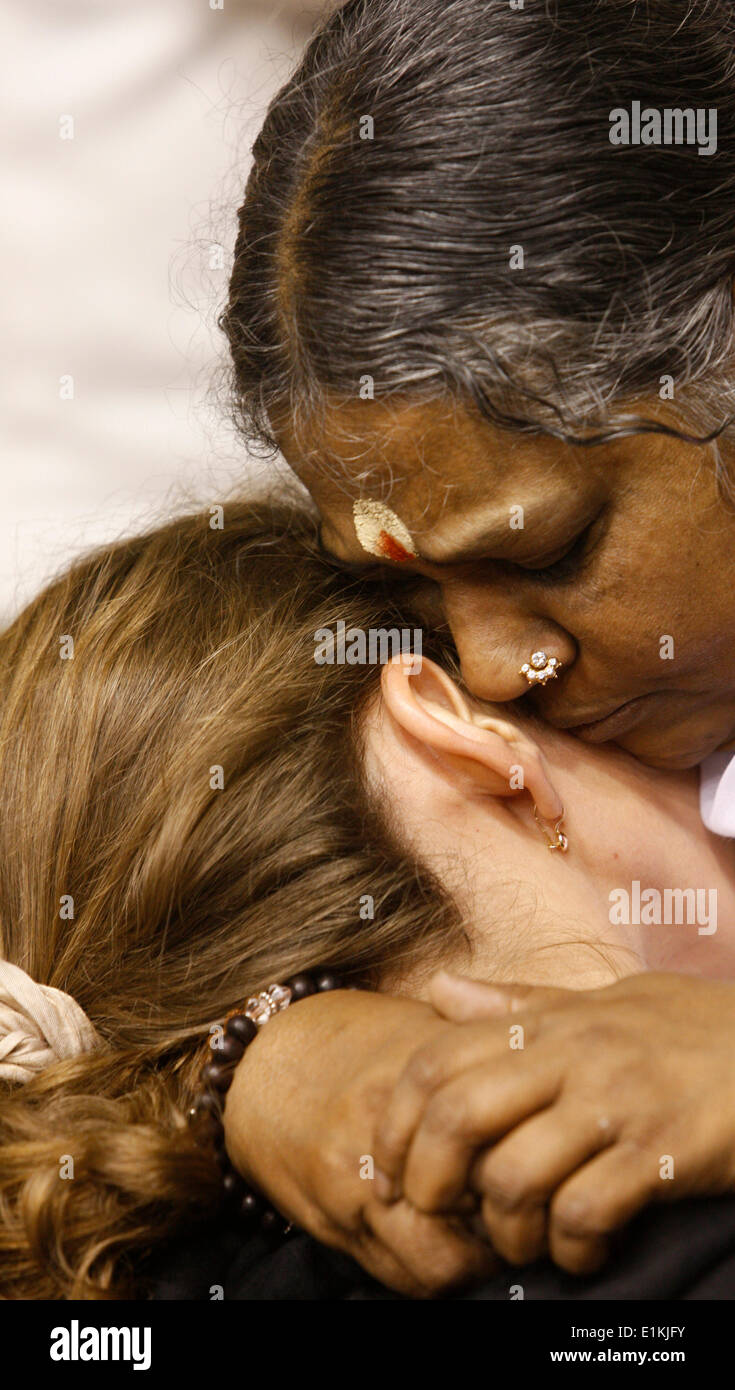 Amritanandamayi hi-res stock photography and images - Alamy