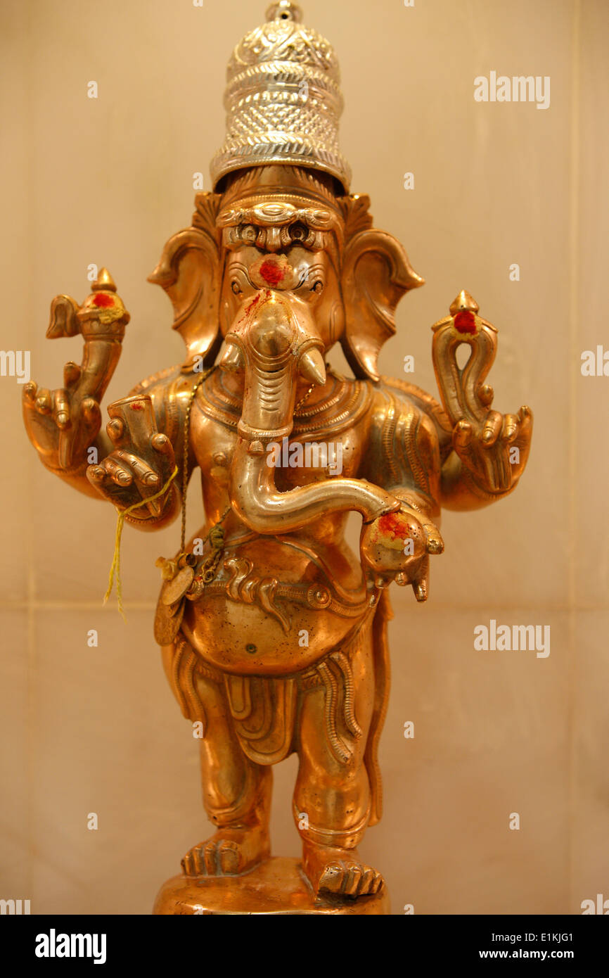 Ganesh statue in Hindu temple Stock Photo - Alamy