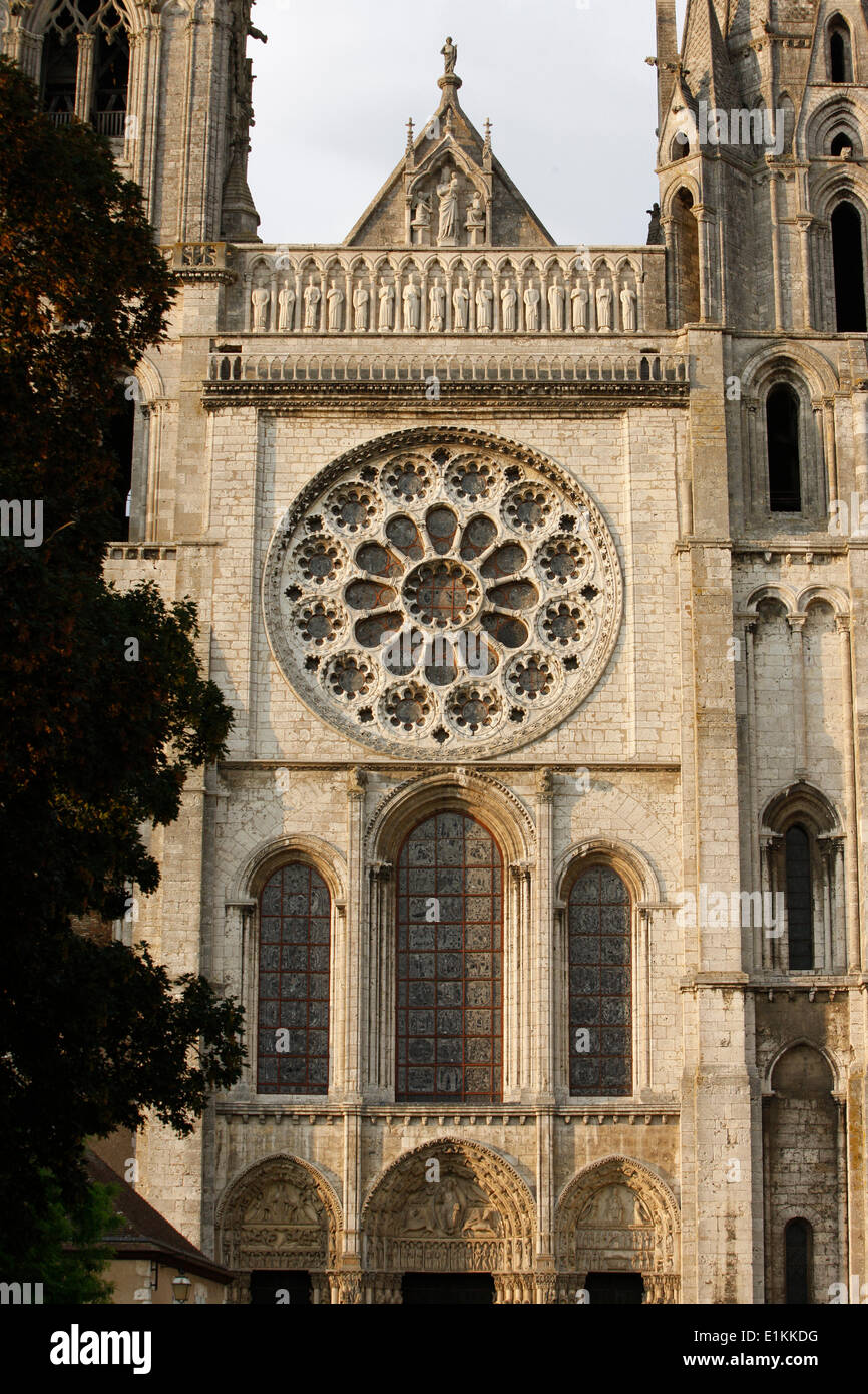 Notre-Dame de Chartres cathedral. Royal gate Stock Photo - Alamy