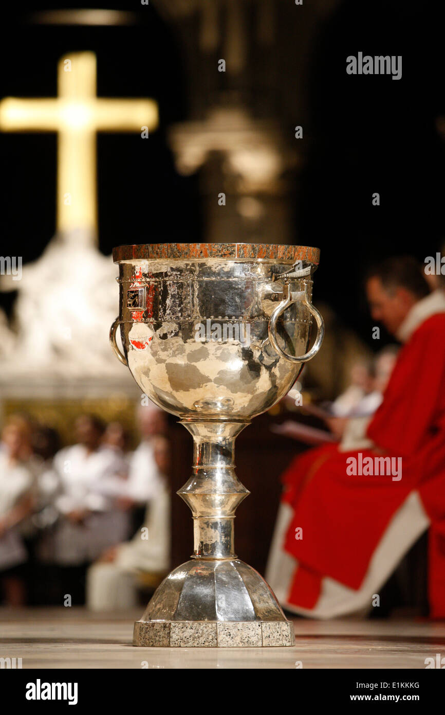 Christianity font hi-res stock photography and images - Alamy