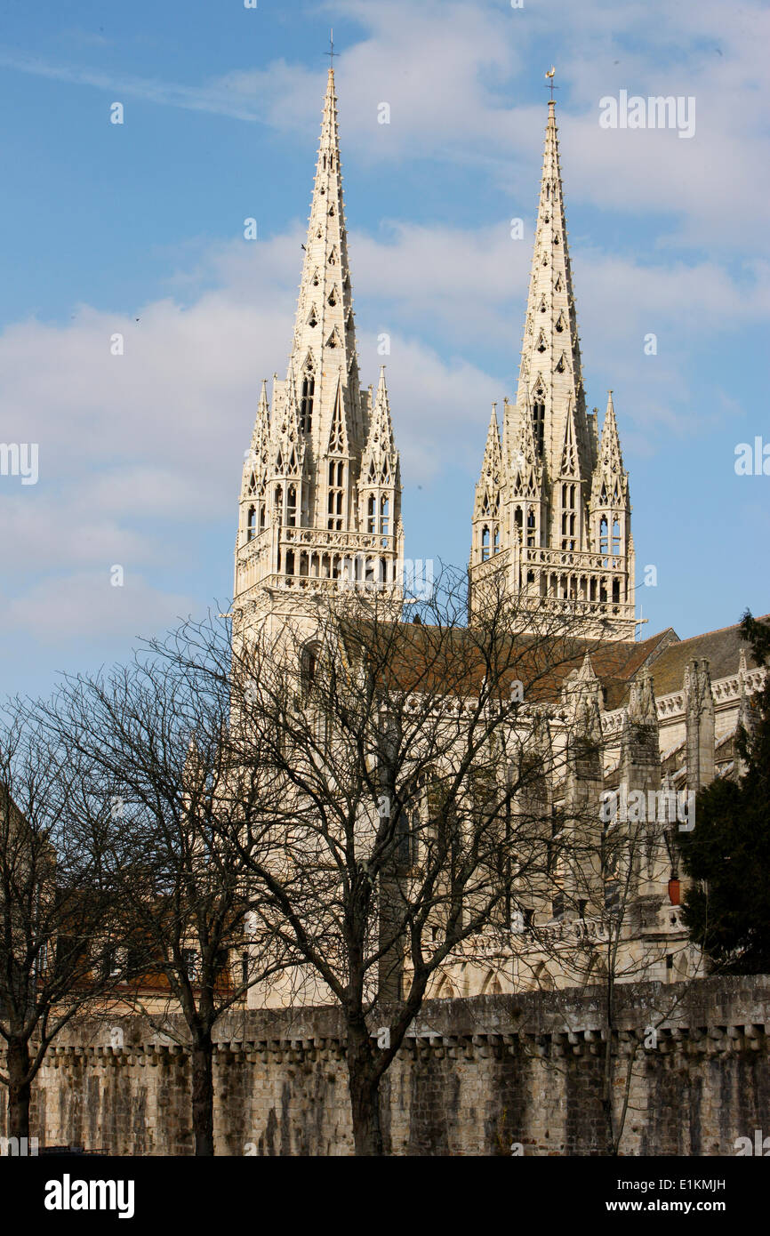 Saint-Corentin cathedral, Quimper Stock Photo - Alamy