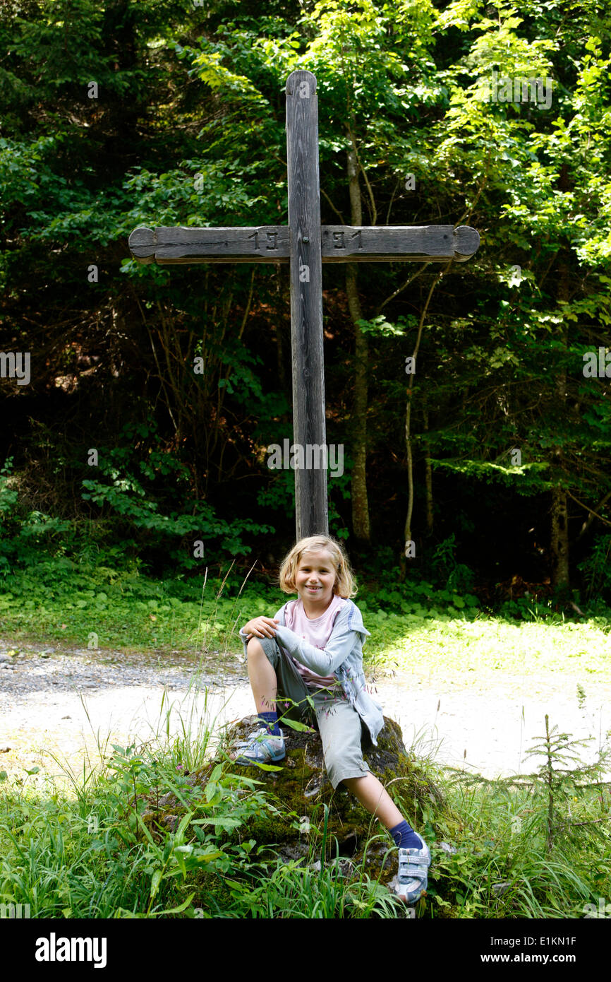 Catholic child cross hi-res stock photography and images - Alamy