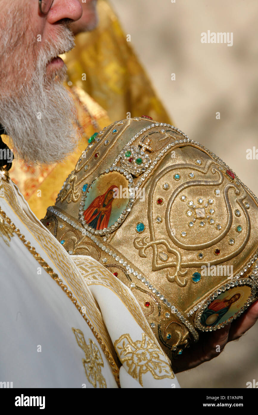 Christian mitre hi-res stock photography and images - Alamy