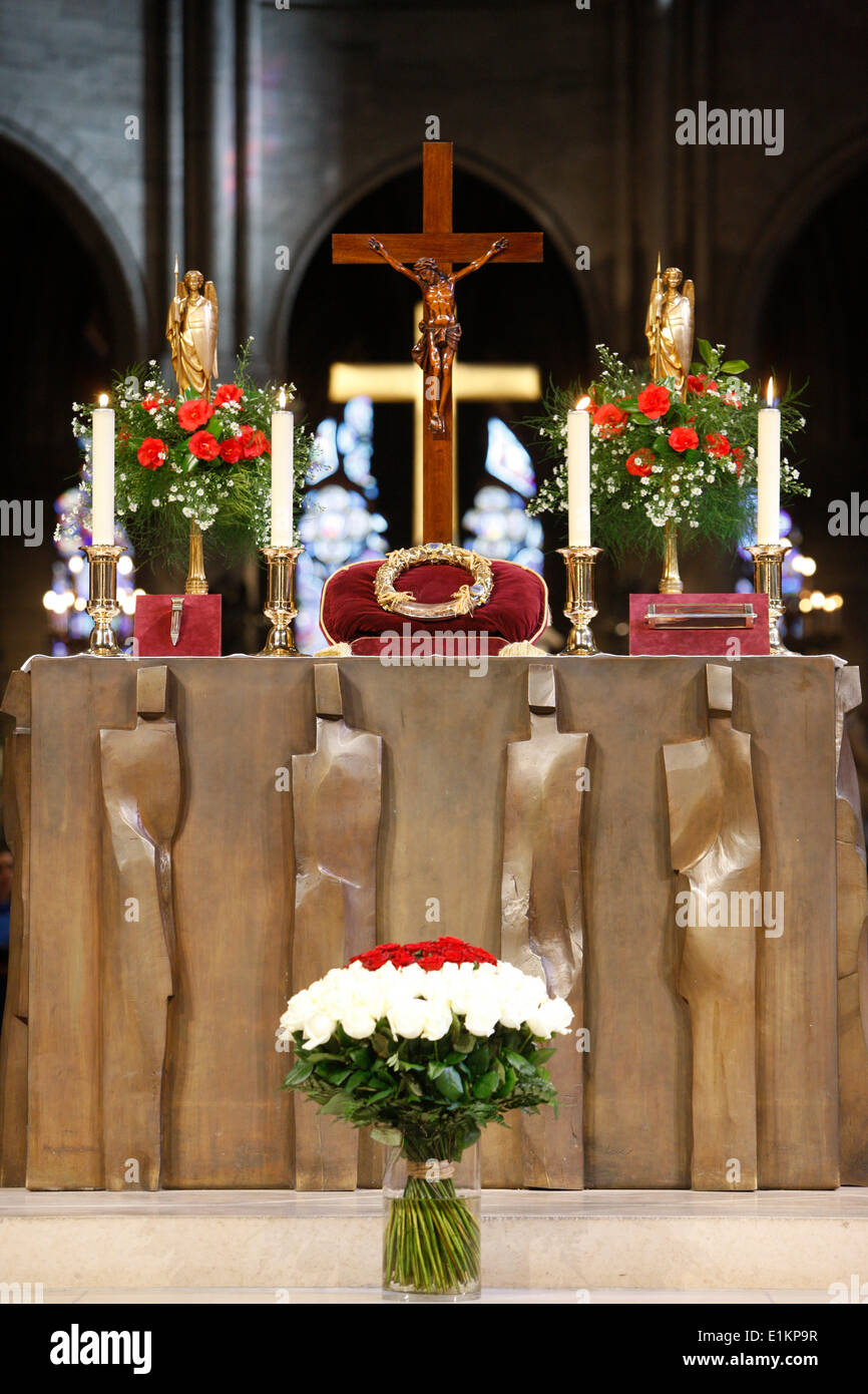 Holy relics hi-res stock photography and images - Alamy