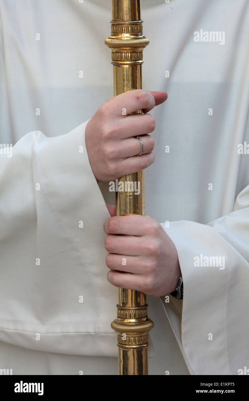 Altar boy cathedral hi-res stock photography and images - Alamy