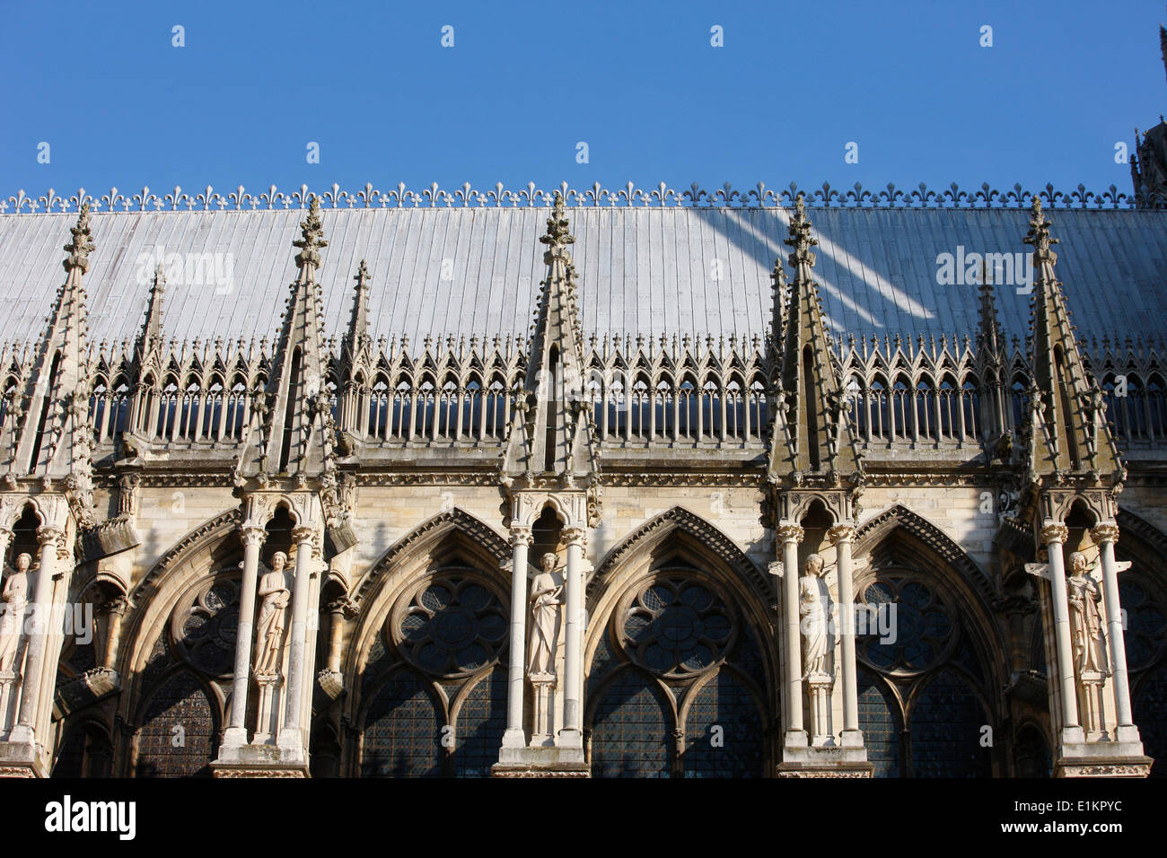 Reims cathedral pinnacles and roof Stock Photo - Alamy