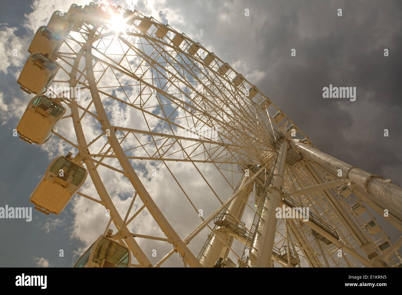 Ferris wheel in activity park hi-res stock photography and images - Alamy
