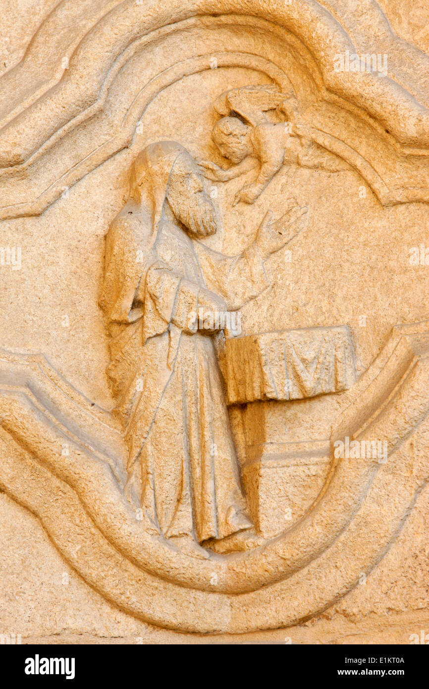 Roman medallion hi-res stock photography and images - Alamy