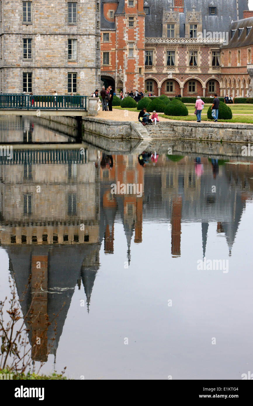 Maintenon castle hi-res stock photography and images - Alamy