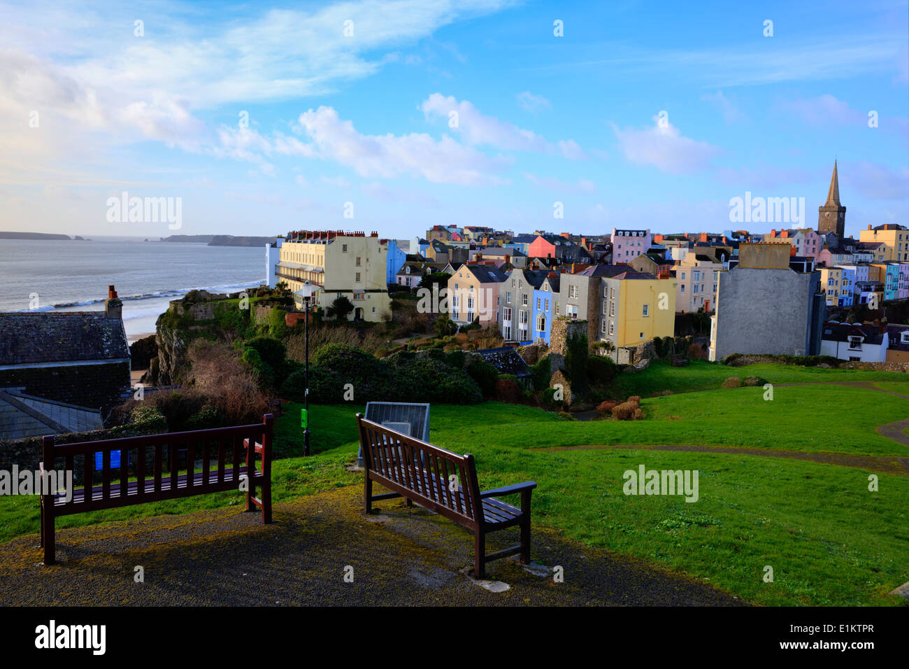 Carmarthen bay coast hi-res stock photography and images - Alamy