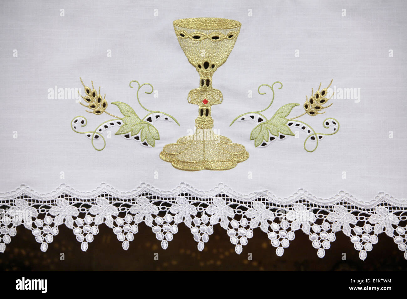 Altar Cloth Hi res Stock Photography And Images Alamy Altar Cloth Hi res Stock Photography And Images Alamy
