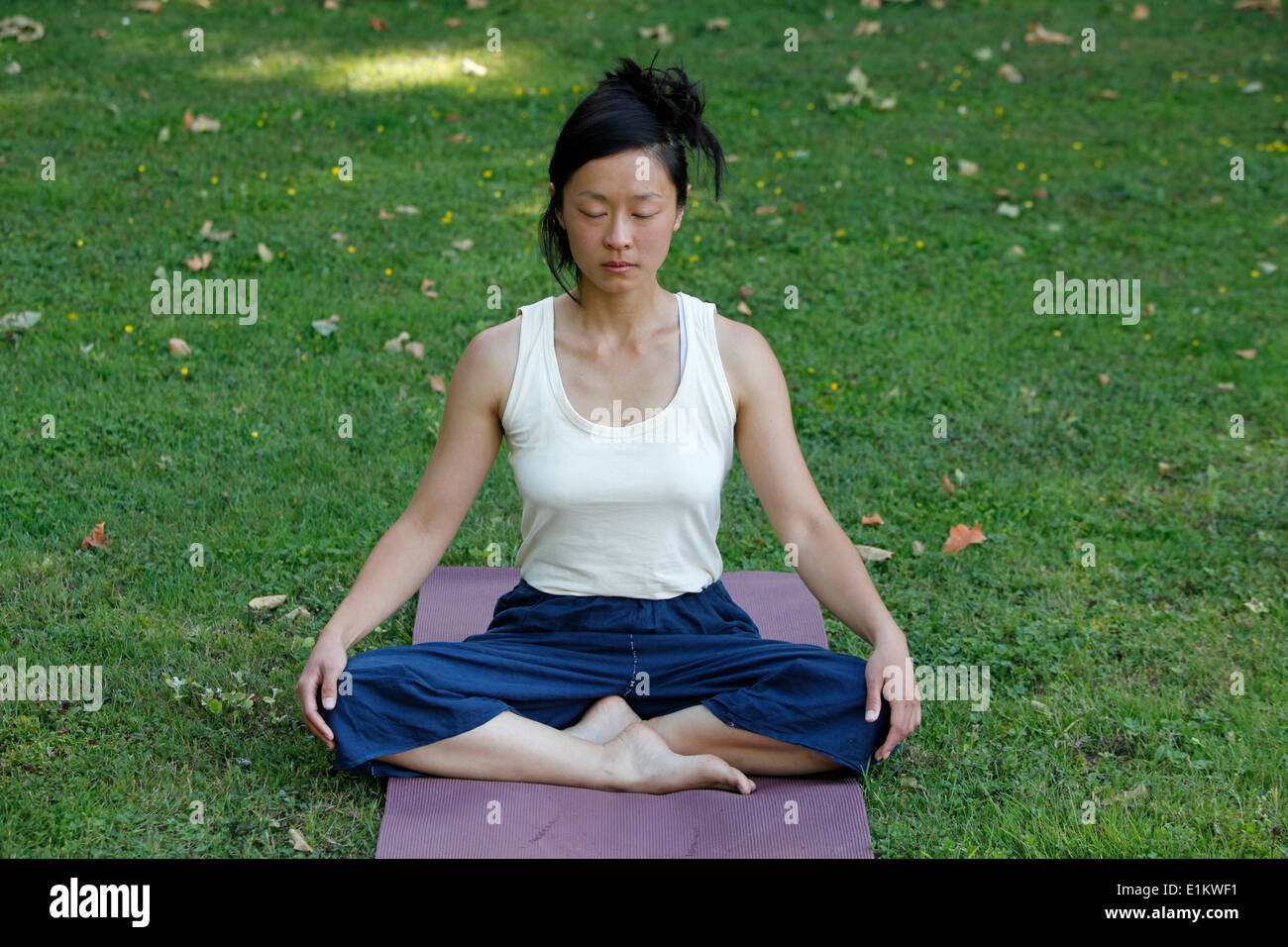 Hindu woman meditating hi-res stock photography and images - Alamy