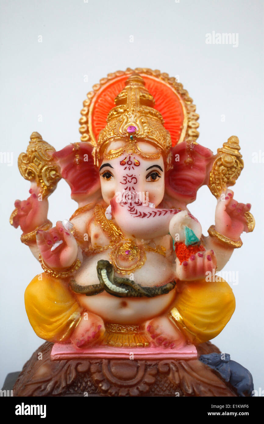 Ganesh god statue hi-res stock photography and images - Alamy