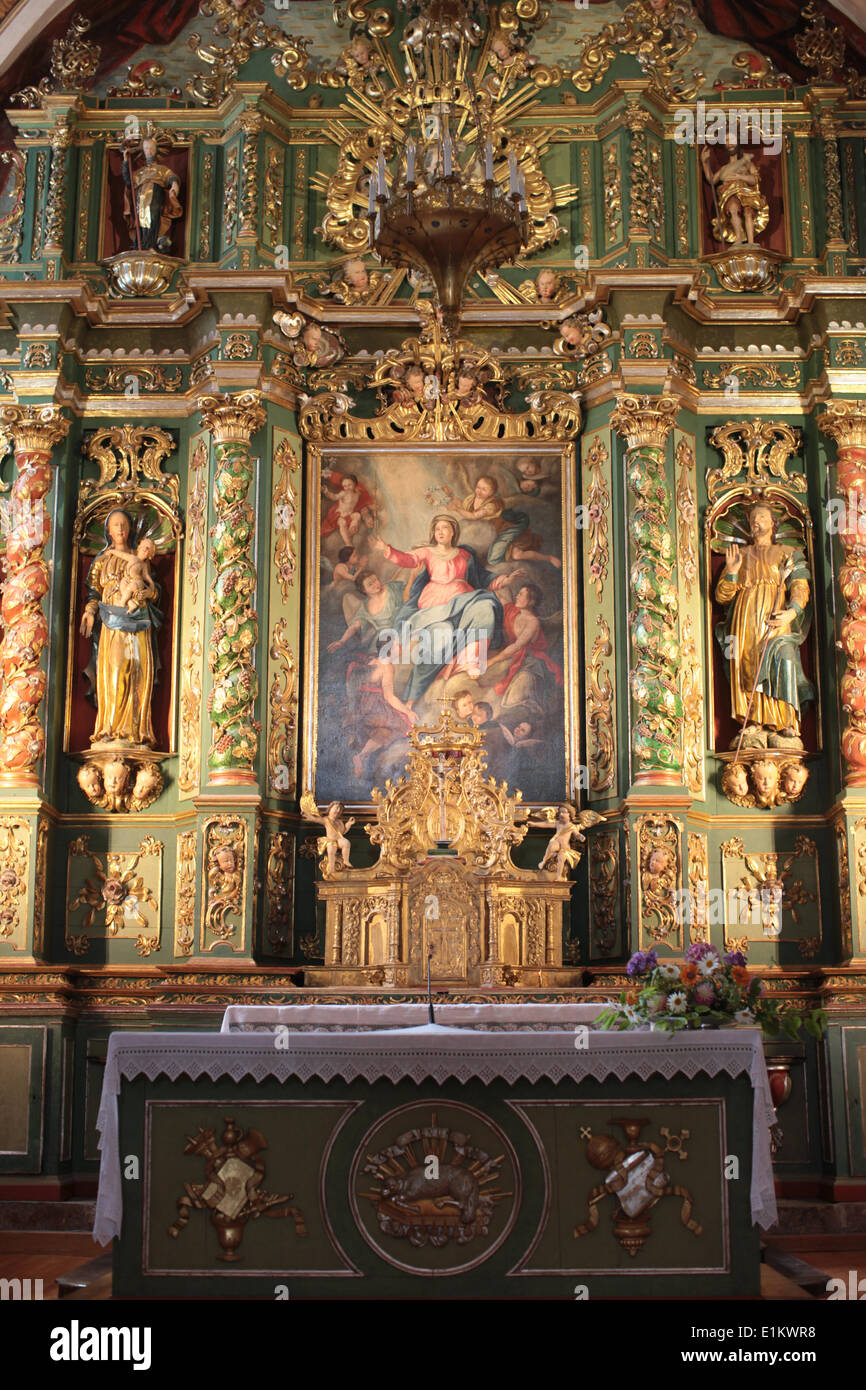 Our Lady of Assumption church. Baroque reredos Stock Photo - Alamy